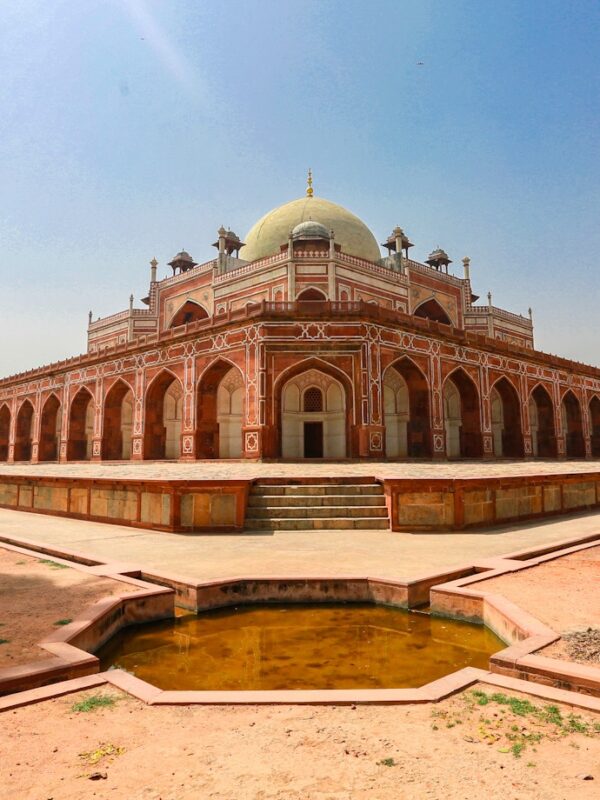 Mughal Art and Architecture – Art and Library
