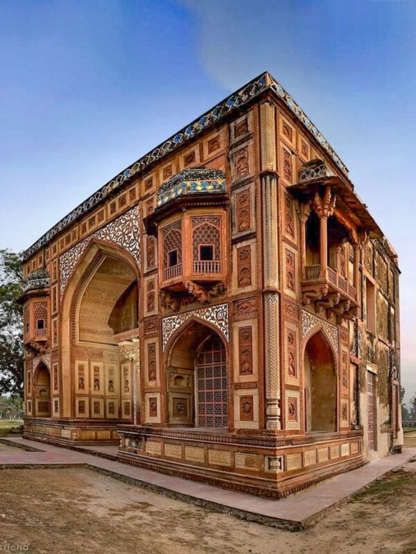 Mughal Art and Architecture – Art and Library